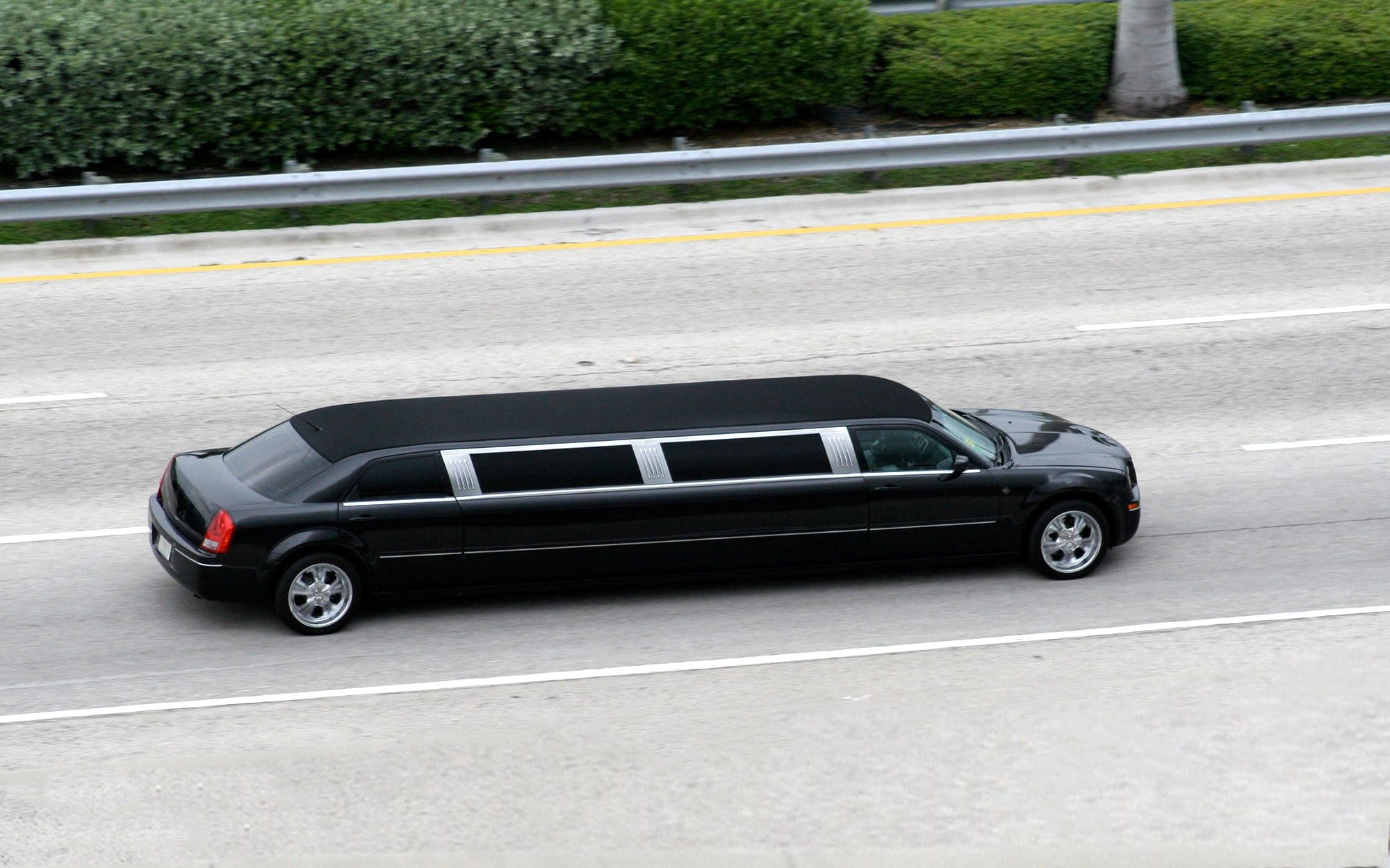 Limo Transportation - Book a limo in Arizona